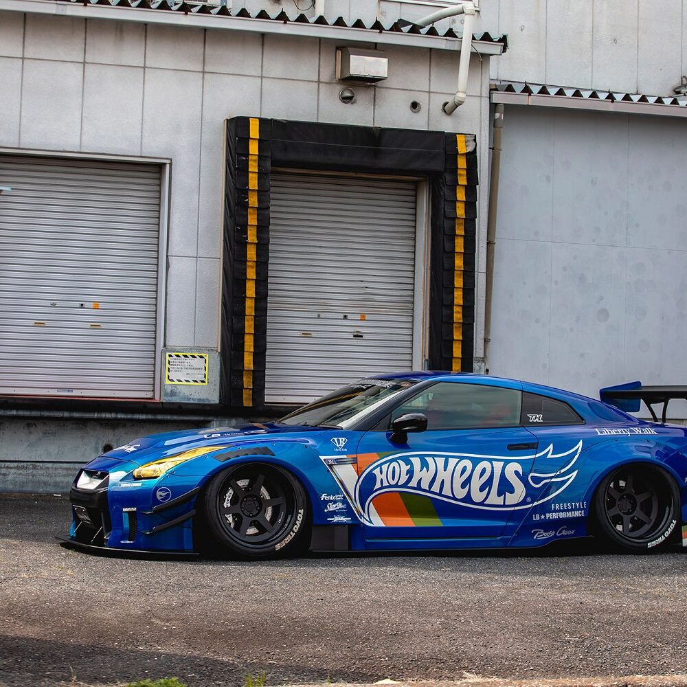 Liberty Walk LB-WORKS Type-II Widebody Kit for R35 Nissan GT-R - gt-rr.com