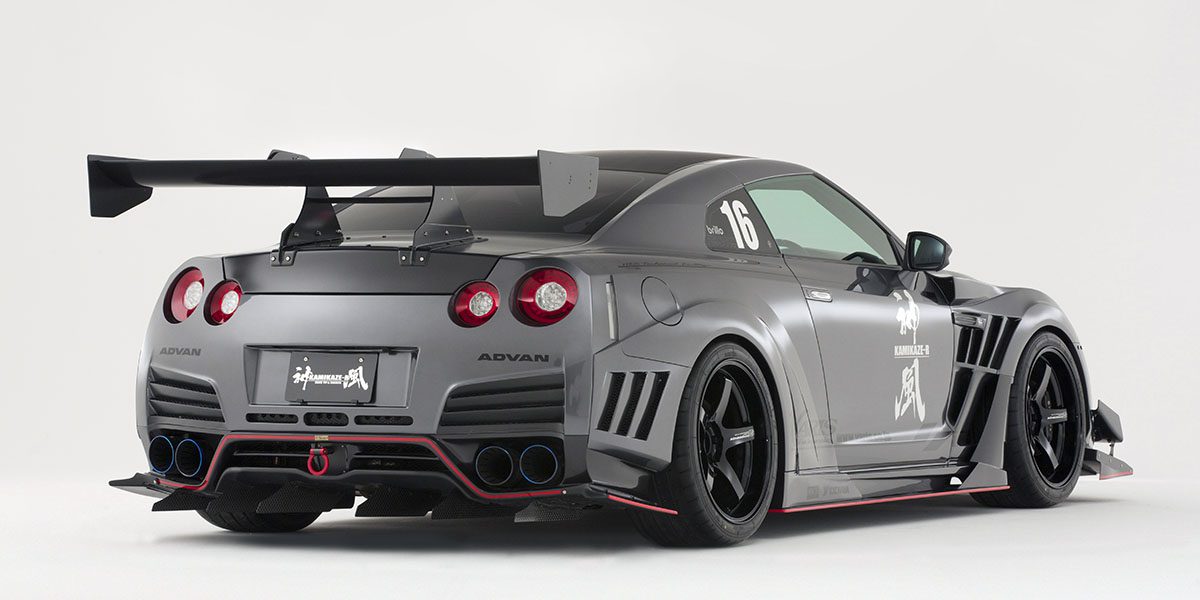 Varis Lightweight Carbon Trunk Lid for CBA-R35 / DBA-R35 Nissan GT-R ...